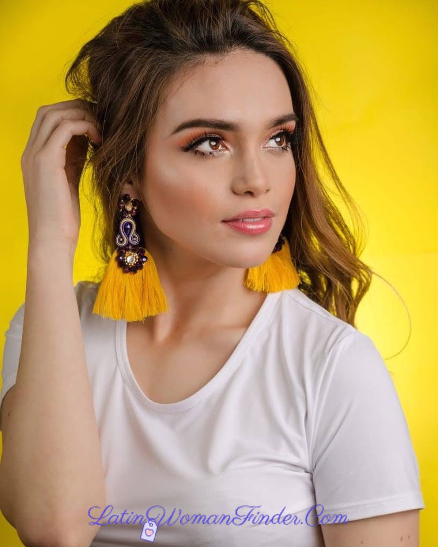 Step-by-Step Guide on Dating Elegant Guatemalan Women